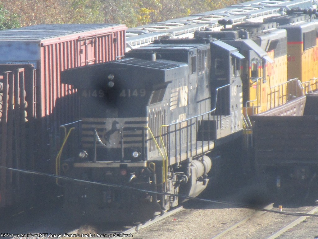 NS 4149 Behind